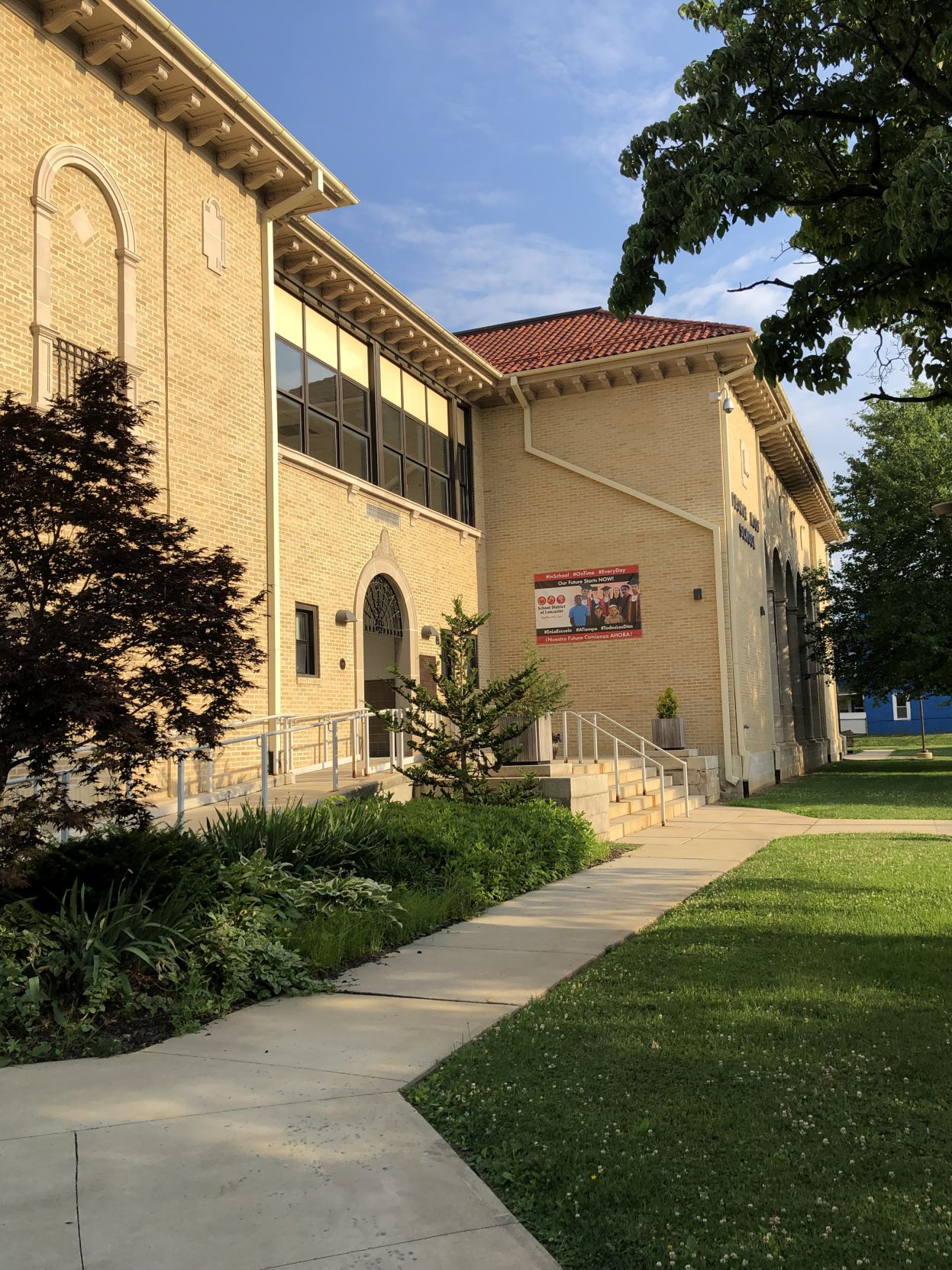 Henry Y. Shaub's George Ross Elementary School [photos ...