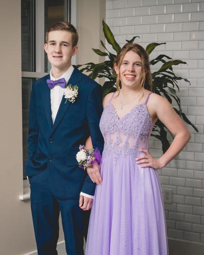 Elizabethtown lights up the night at 2024 prom [photos] | Local News ...