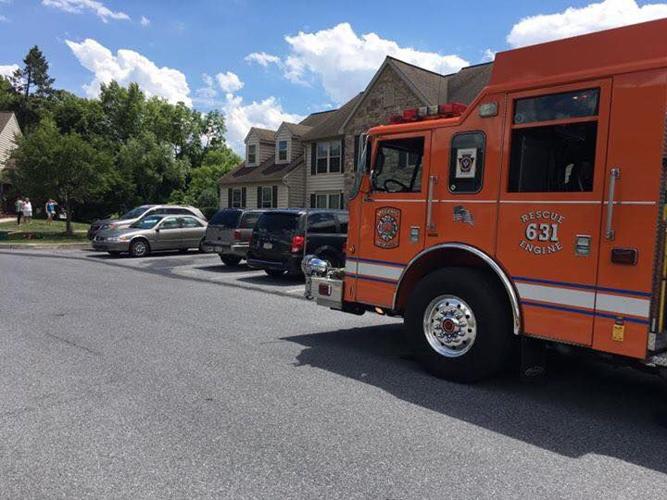 Neighbors use garden hoses to help save burning townhouse in East ...