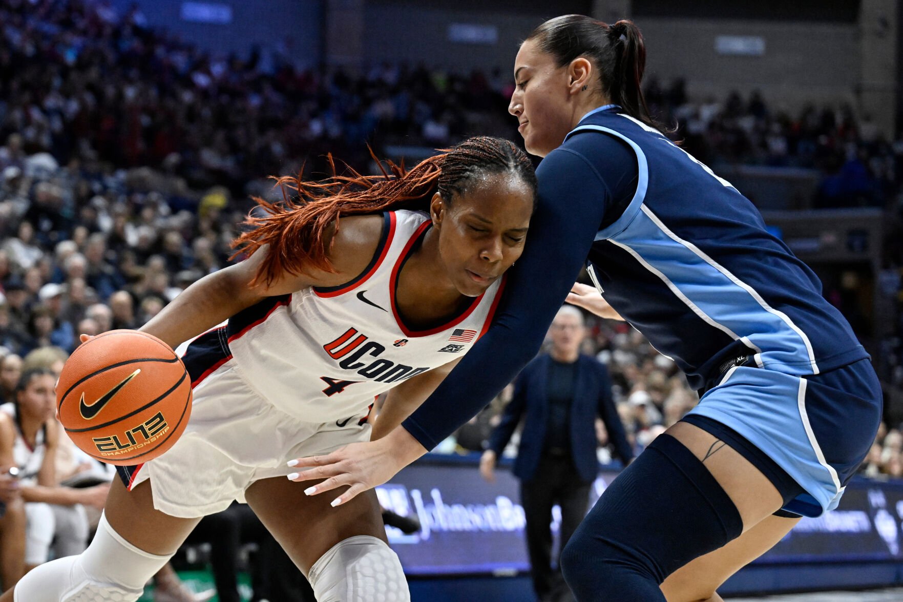 Sarah Strong leads top-ranked UConn to 34th straight win, 99-50 over ...