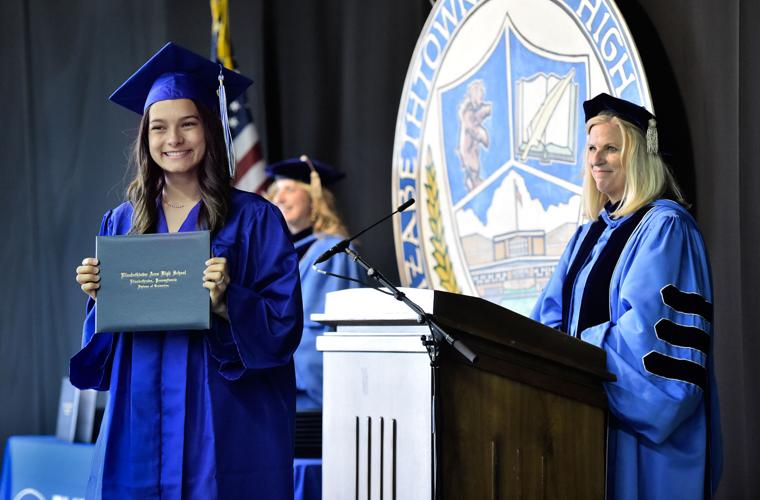Elizabethtown seniors participate in unconventional commencement ...