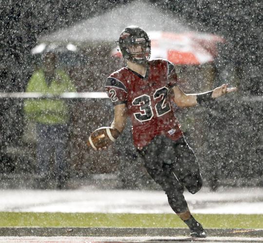 31 years after father played in Big 33, Warwick tight end Hayden Rucci ...
