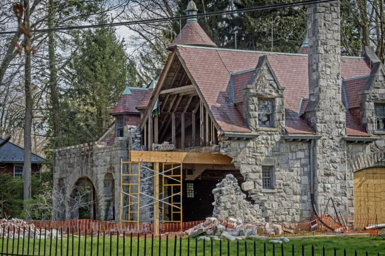 Repairs nearly complete on damaged Roslyn mansion carriage house; Plans ...