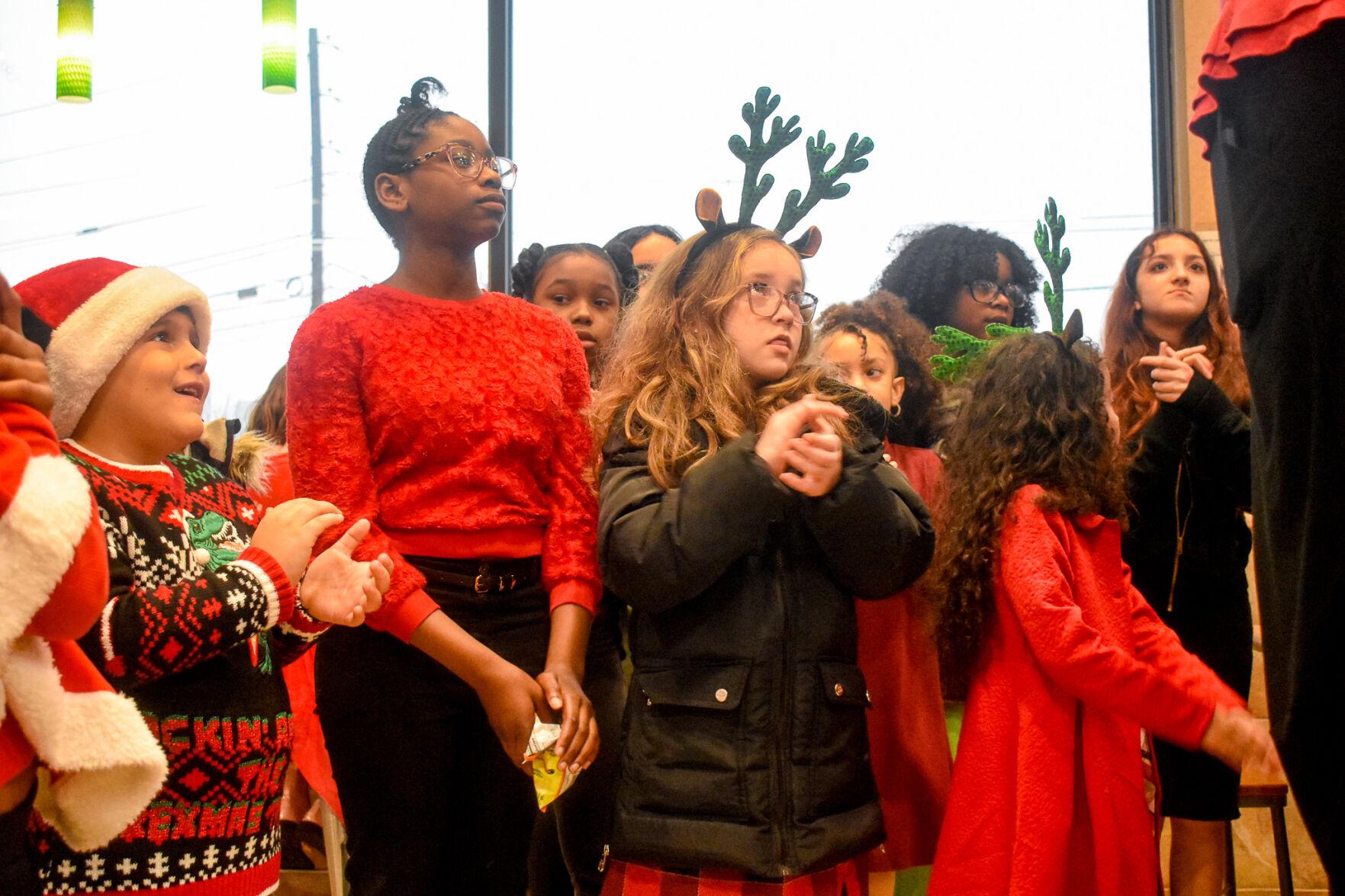 'It's breaking those patterns': Nonprofit teaches music to Lancaster ...