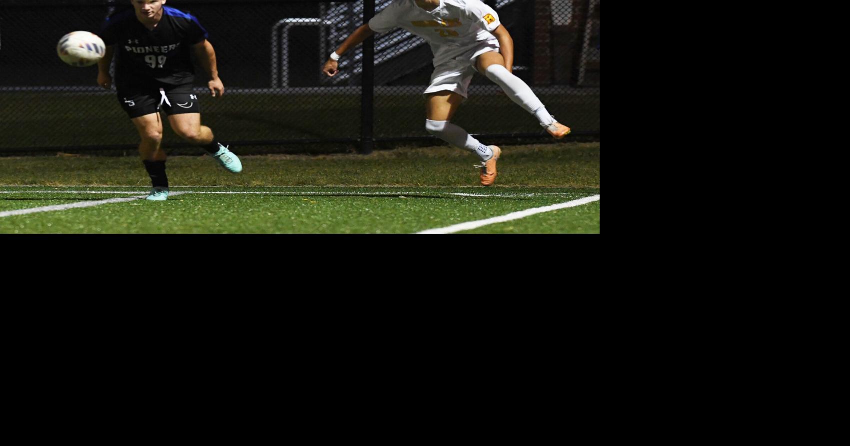 Boiling Spring LS Boys soccer 006.jpg | | lancasteronline.com