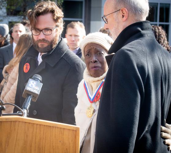 Statue of Barney Ewell dedicated in Lancaster City plaza [photos ...