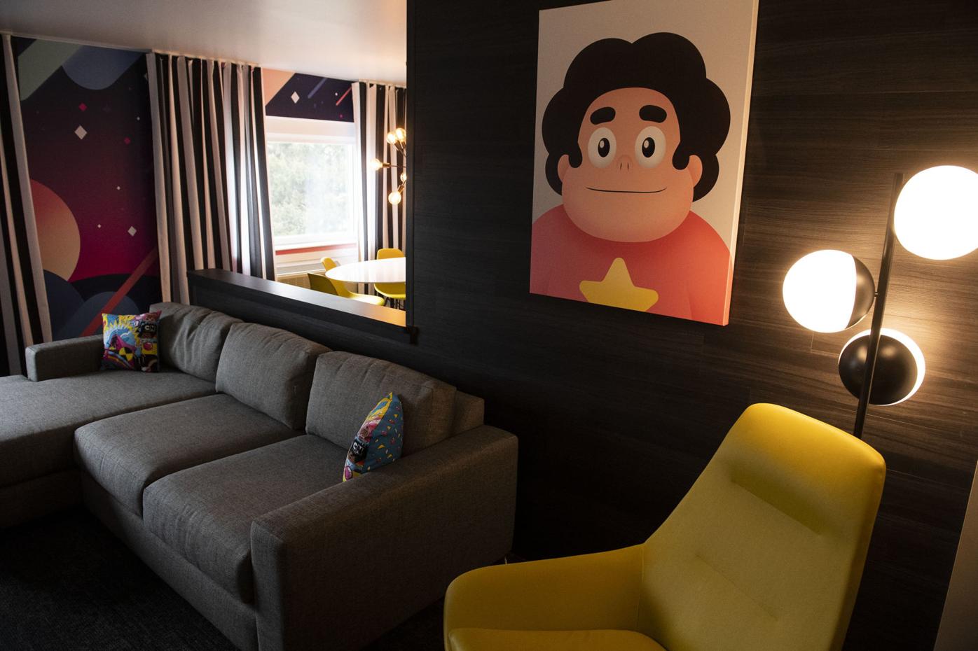 Take a sneak peek at Cartoon Network Hotel; themed rooms, interactive ...
