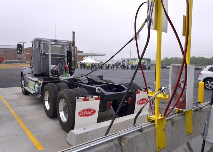 First private-public compressed natural gas filling station dedicated ...