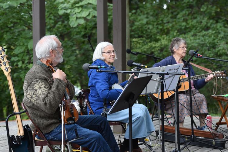 Into the woods ... for art: Landis Woods Outdoor Fine Art Show [photos ...