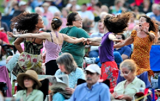 Tannahill Weavers bring Scottish sound to Long's Park series ...