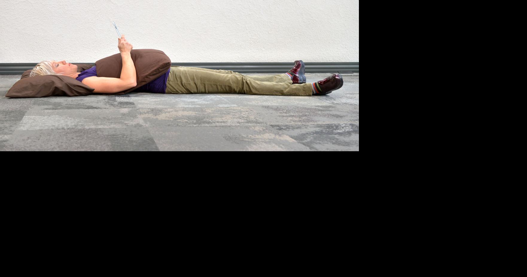 Your texting and bad phone posture can wreck your spine | Trending ...