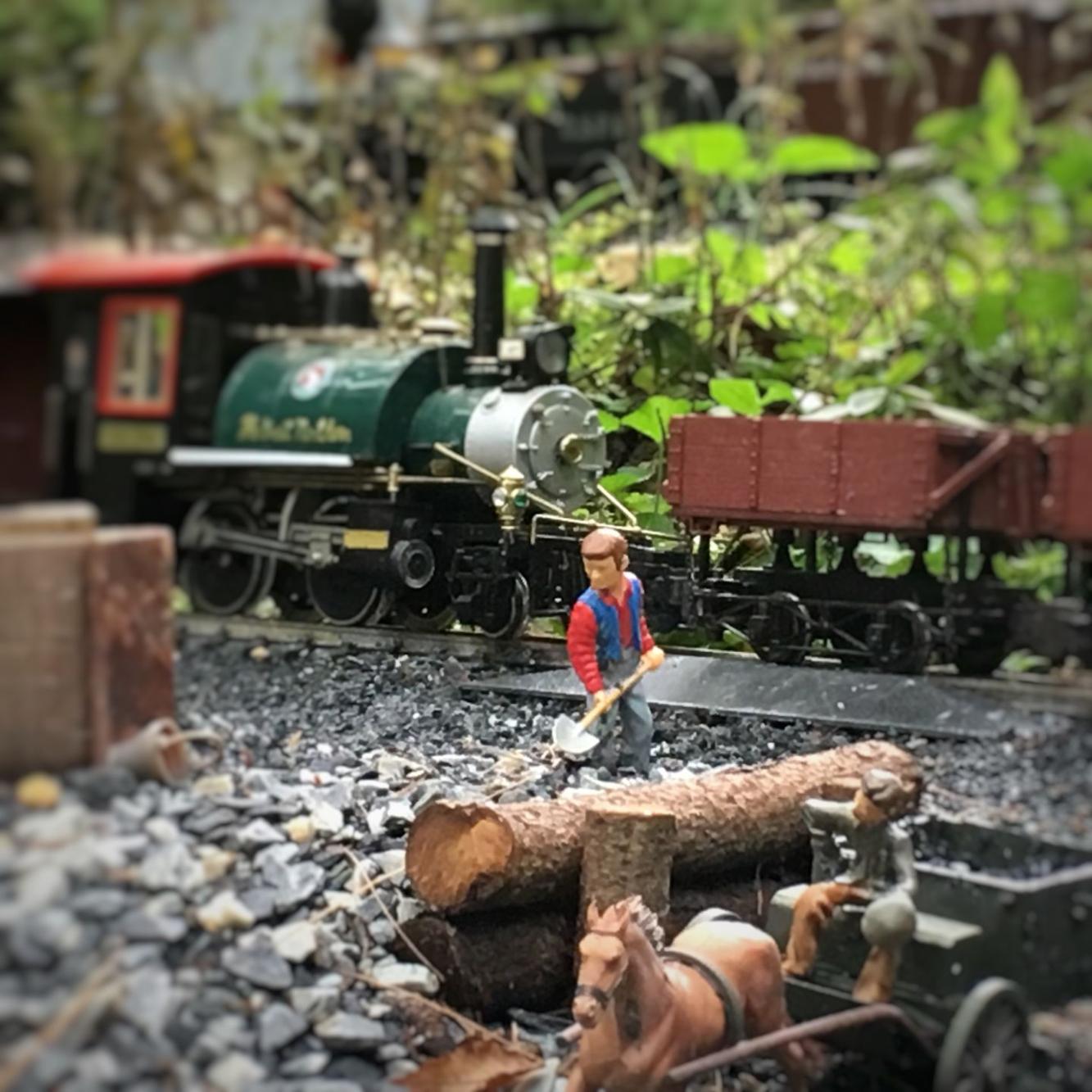 Elaborate backyard garden railroads on display in 10th annual Railroad ...