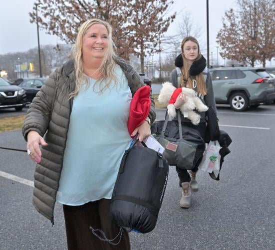 Stone Independent School students leave for 13-day road trip [photos ...