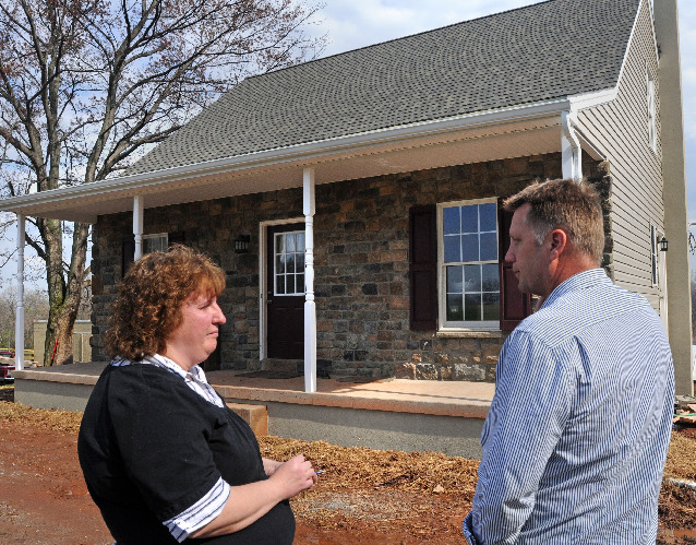 'Recruits' build family hit by tragedy a new house for free | News ...