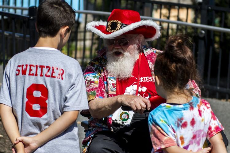 Santas take over Dutch Wonderland during 7th annual Santa Gathering ...