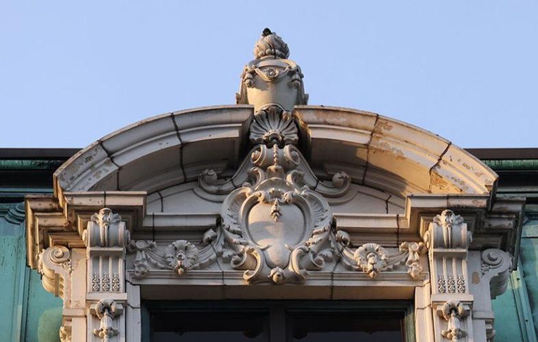 acanthus leaf architecture examples