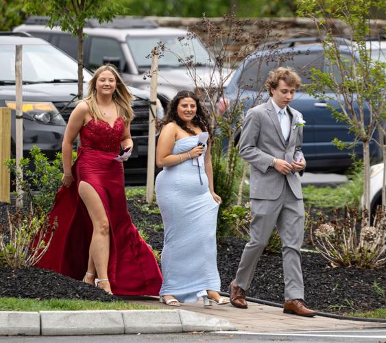 Penn Manor parties it up at 2025 prom [photos] | Local News ...