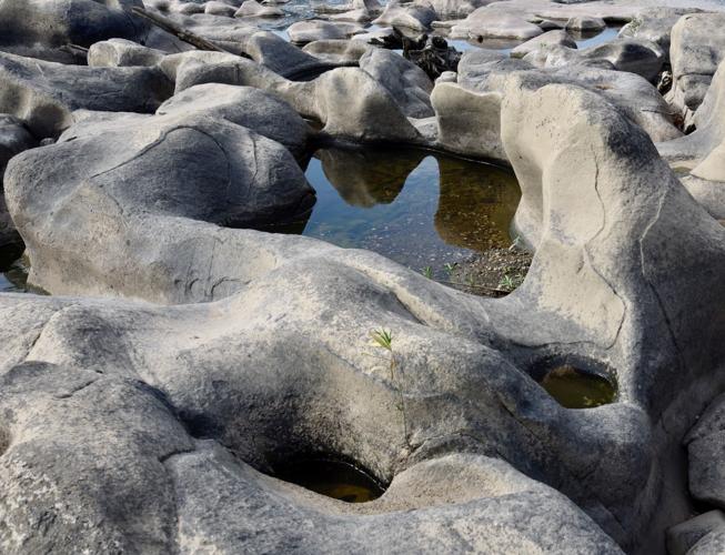 pothole formation river