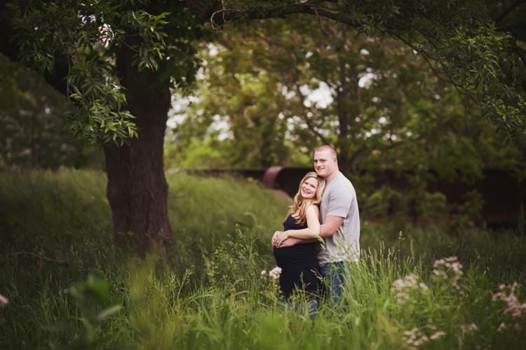 Capturing the baby bump with professional maternity photos | Life ...