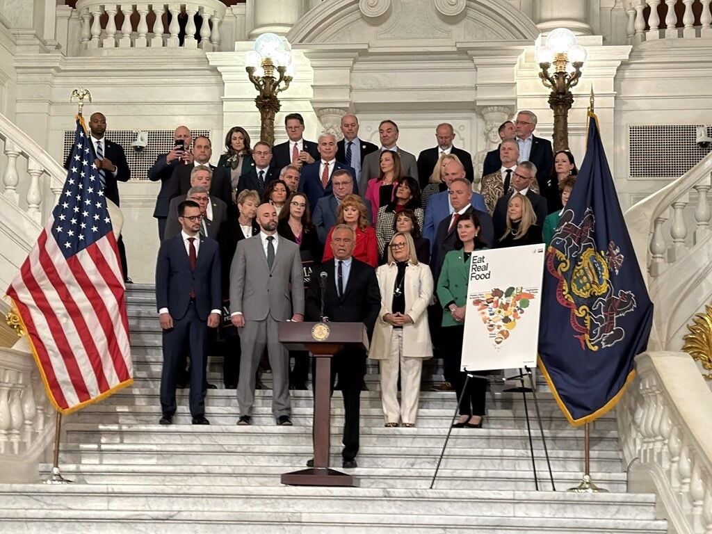 Health Secretary RFK Jr. rallies the healthy at Harrisburg rally ...