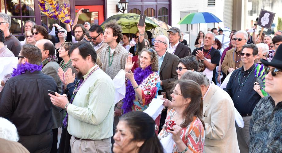 Watch: New Orleans-style 'second-line' parade brings NOLA celebration ...