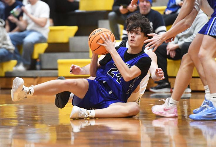 Chad McDowell Memorial Holiday Tournament boys basketball final ...