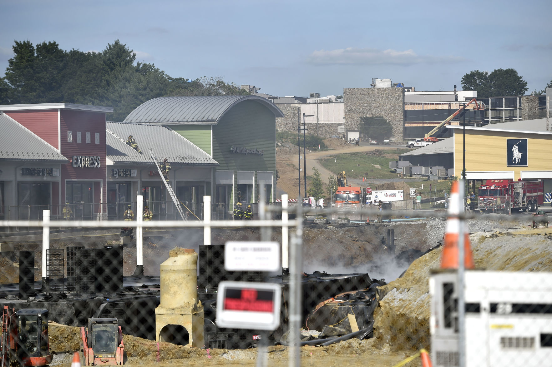 Watch: Footage from the scene of the Tanger Outlets fire [video ...