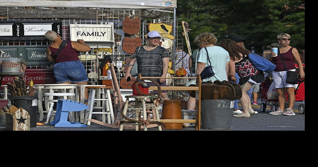 Lititz Rotary Club Craft Show [photos] | Local News | lancasteronline.com