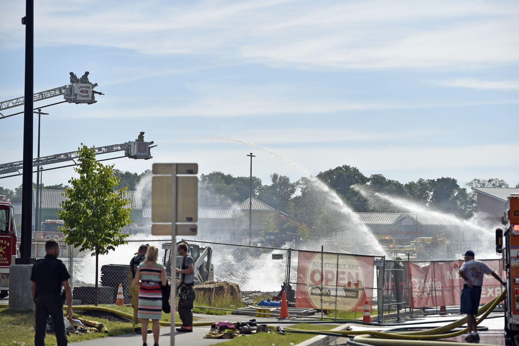 Watch: Footage from the scene of the Tanger Outlets fire [video ...