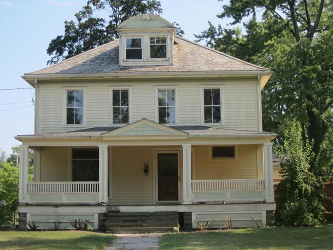 Examples of Foursquare design style in Lancaster County and beyond ...