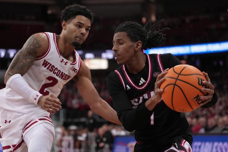 No. 23 Wisconsin stays unbeaten with 94-69 rout of SIU Edwardsville ...