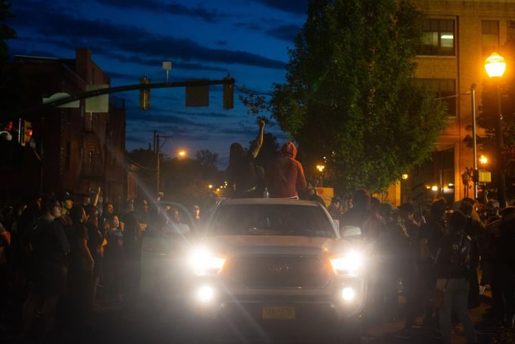 Photographers share stories behind 6 meaningful photos featured in ...