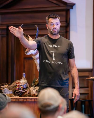 Alaskan hunting guide shares stories of adventures at Manheim church ...
