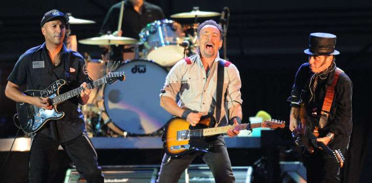 Springsteen (crowd) surfs back in to Hershey | Local News ...