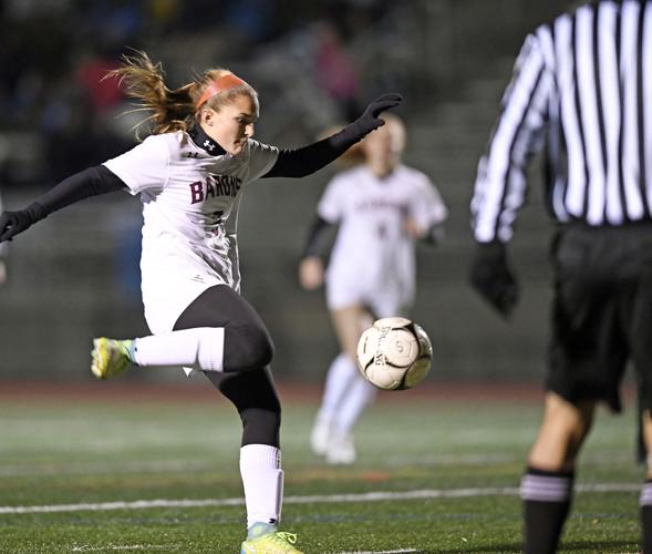 On campus: A Hall of Fame selection and a national championship defense ...