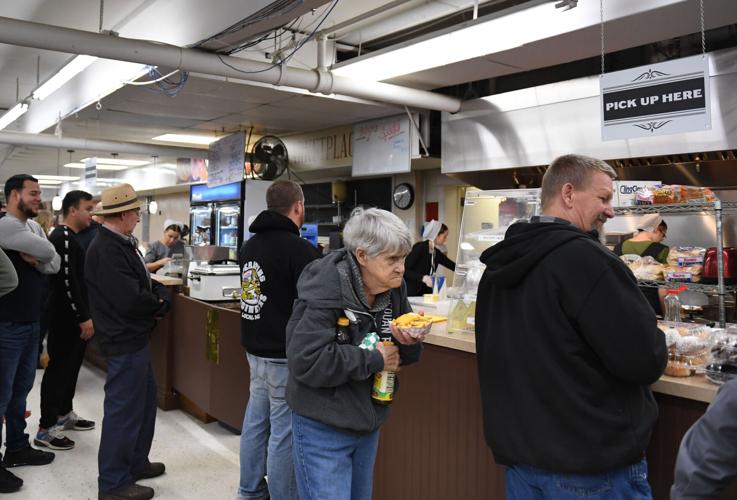 Black Friday sale at Pa. Auction Center [photos] | | lancasteronline.com