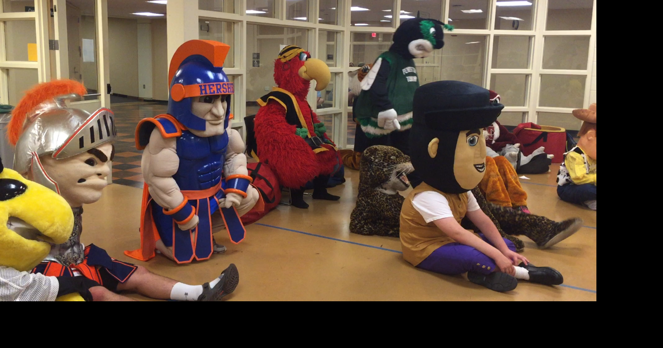 Learning how to own the crowd at mascot camp | Trending ...