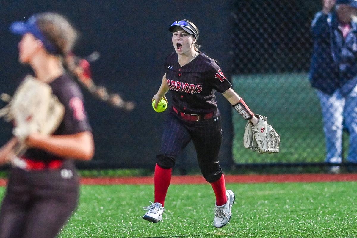 Warwick has slow start, big finish in District 3 Class 5A softball ...