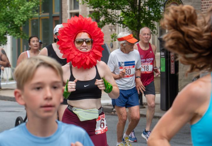 A look from the sidelines at the 2025 Red Rose Run [photos ...