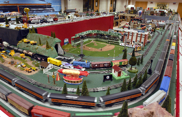 Make tracks for holiday model train displays | Entertainment ...