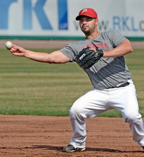 6 Barnstormers and manager Butch Hobson participating in Atlantic ...