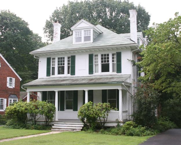 Examples of Foursquare design style in Lancaster County and beyond ...