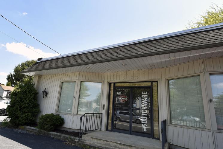 Dutchware Gear Making PPE [Photos] | | lancasteronline.com