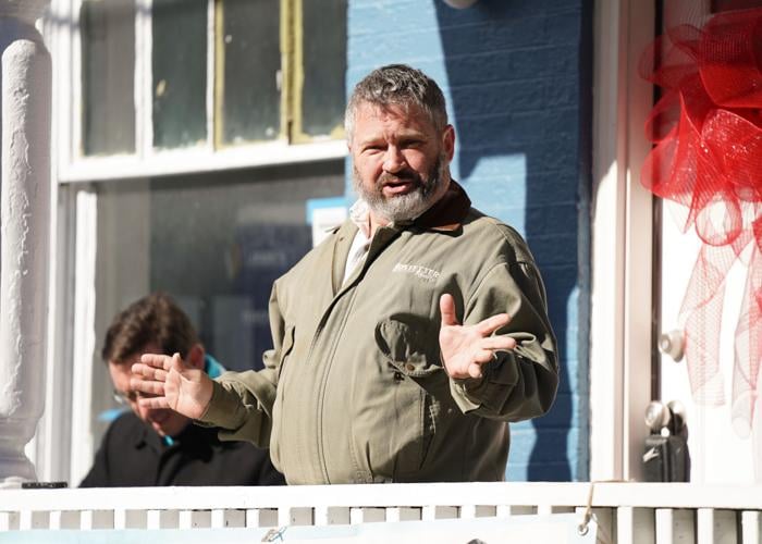 Celebrate Manny and Awilda Cruz’s achievement of homeownership [photos ...