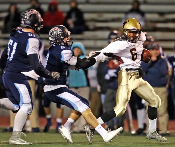 Erik Benjamin runs, passes, Manheim Township to 34-19 victory over ...