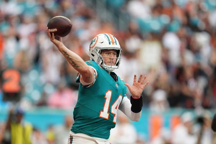 Bucs visit Dolphins, look to move closer to NFC South title | NFL ...
