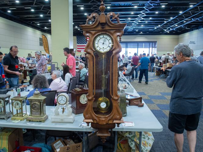 Timepieces in spotlight at Watch & Clock Collectors convention [photos ...