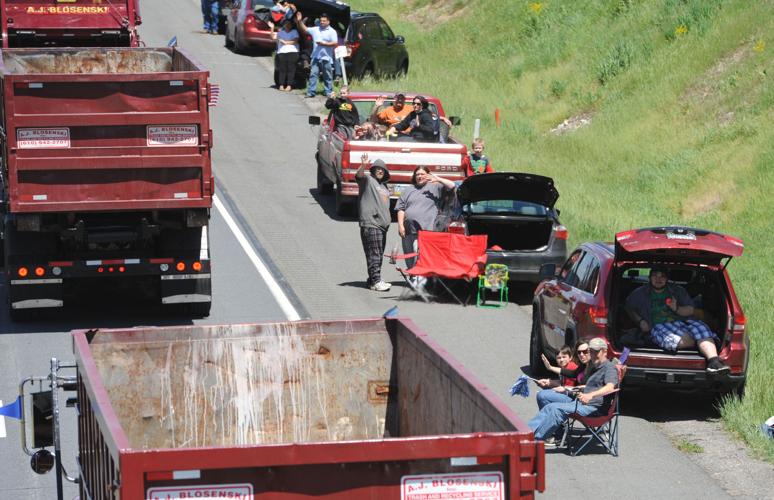 Make-A-Wish shatters world record for largest convoy, draws 590 trucks ...
