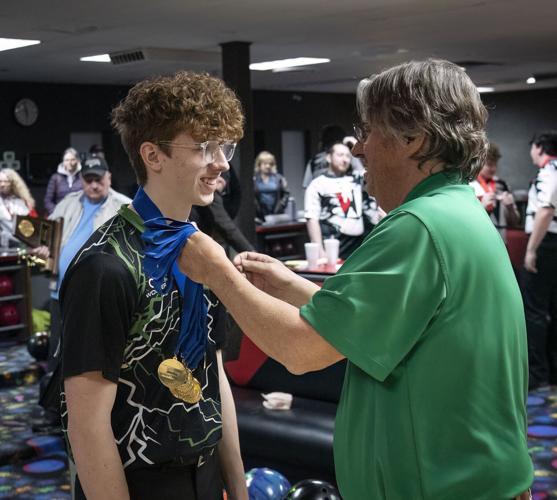 Donegal vs. Warwick - 2026 L-L League team bowling championships ...