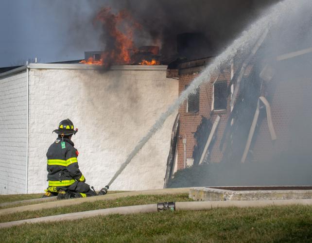 Scenes from the fire at Hershey Farm Restaurant & Inn in Ronks [photos ...
